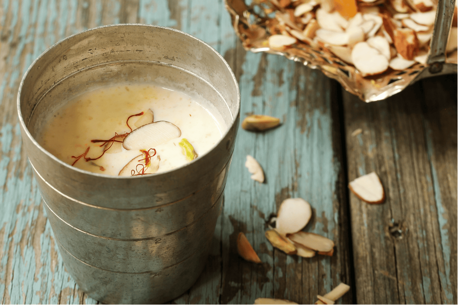 How to Make Kesar Milk - Buy Kashmiri Saffron